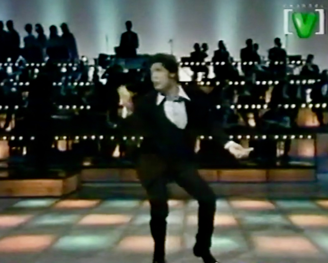Tom Jones dancing wildly on his 1969 TV special - Planet Maynard
